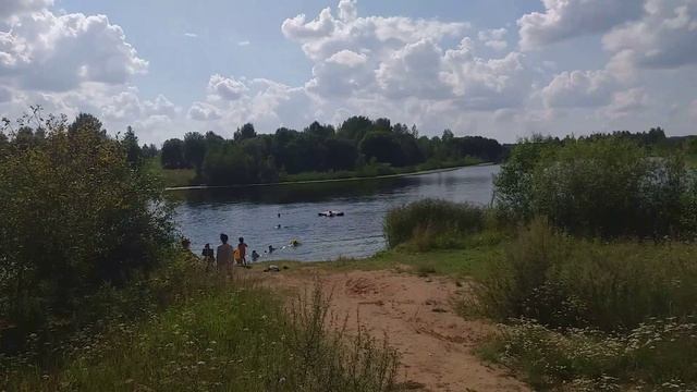 Самая родниковая часть озера Светлицкое, называется "котелок"