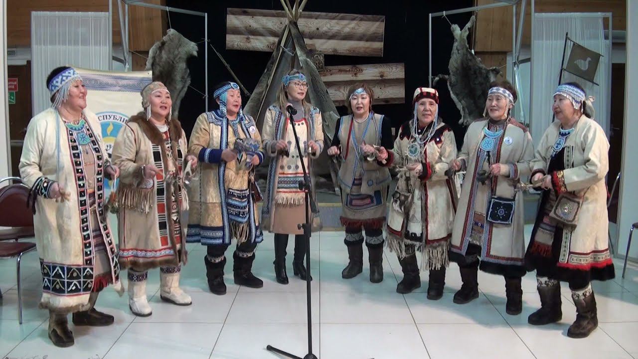 Этнофольклорный ансамбль "Долгунча", рук. А.Е. Абрамова