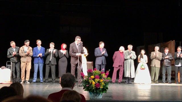 Фестиваль ВСТРЕЧИ В РОССИИ-22: из спектакля "Ревизор" (Бишкек), фр2.