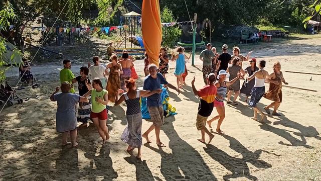 Круговой танец 2