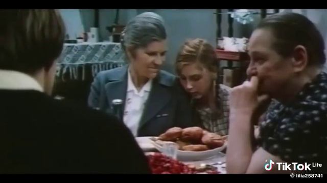 песня из фильма ,, Безотцовщина,, Куравлев . Семина