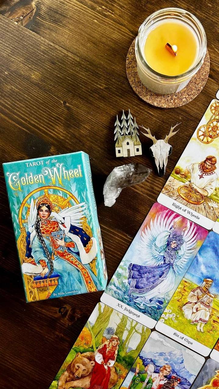ОСОБЕННОСТИ КОЛОДЫ ТАРО ЗОЛОТОГО КОЛЕСА (GOLDEN WHEEL TAROT)