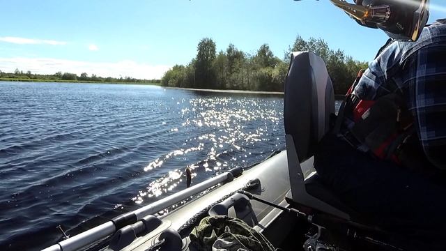 Судак, щука, окунь, язь и лещик. Открытие сезона 2022 на  озере Воже, река Вожега. День 1