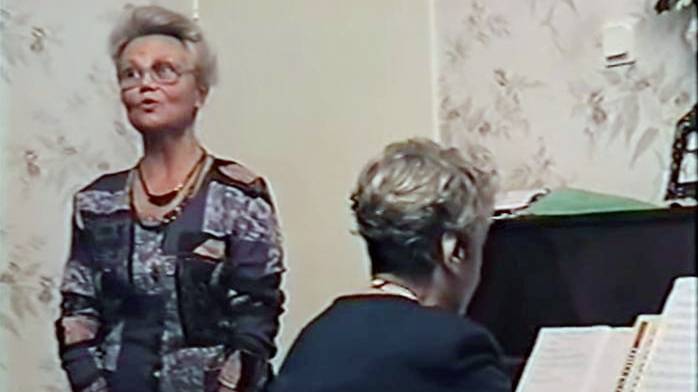 "Память стелется туманом" (запись 1997 г.). Поёт автор - Савченко Лидия Михайловна.