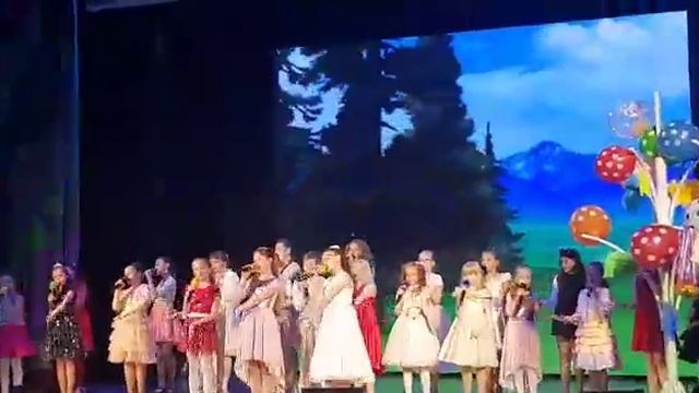 Звонкие голосята - Молодая лошадь  (01.06.2018), солисты Гончарова А., Принцева Ю., Сысоева А.