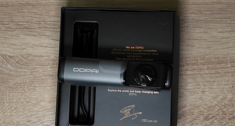 Регистратор DDPAI Mini5 - один из лучших видеорегистраторов . Обзор. Качество съемки , что в коускор