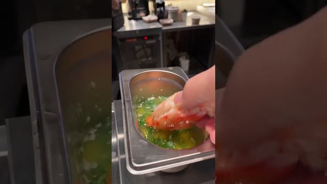 Сочный мощный краб 🦀 в Доме Российской Кухни на ВДНХ в Камчатском Доме