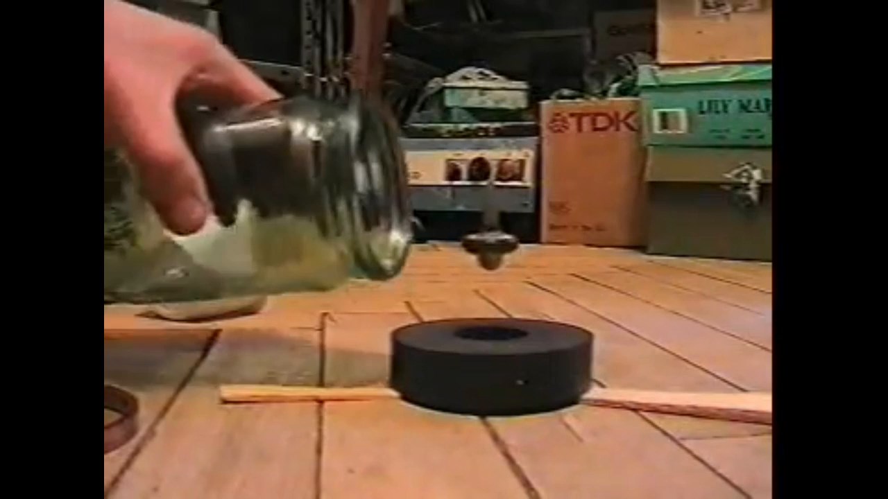 Загадка волчка. Левитация предметов.