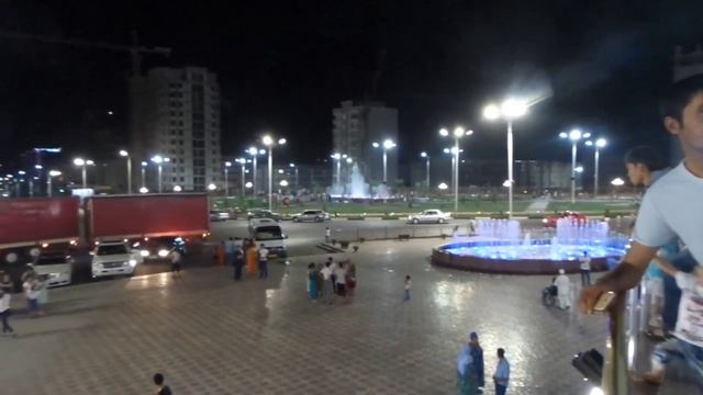 Город Худжанд вечером ,  Таджикистане !