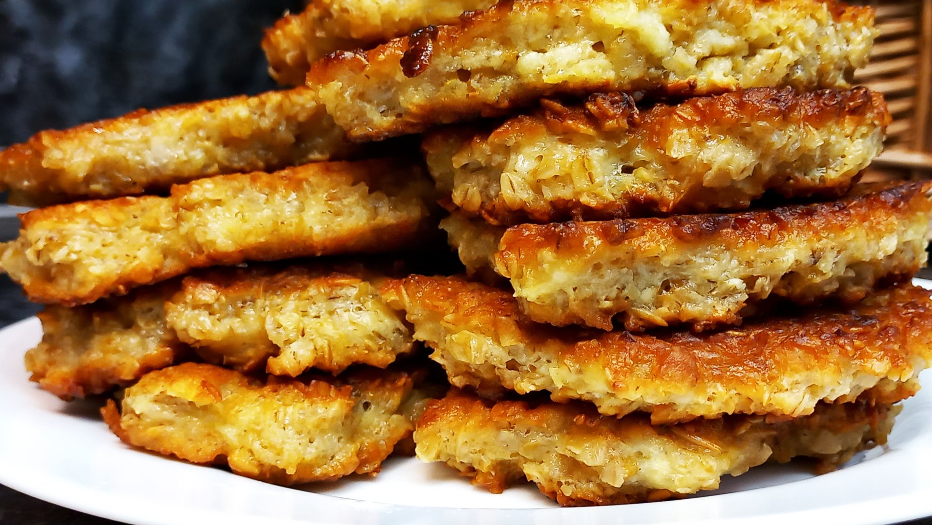 Оладьи из овсянки с яблоками