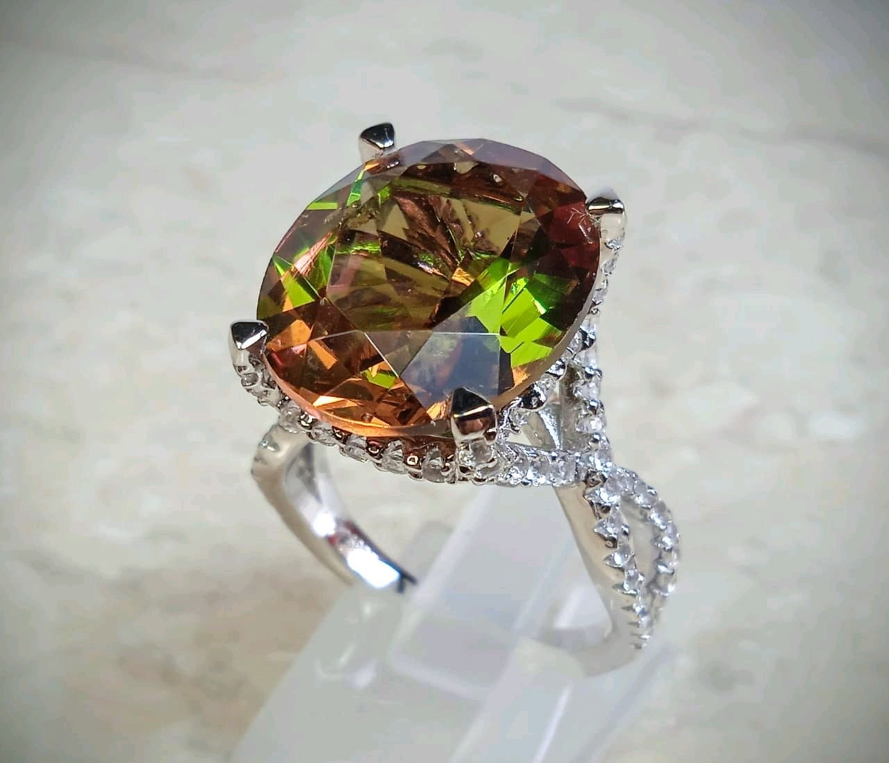 Свойства камня султанит