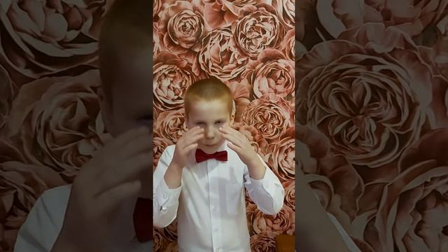 Стихотворение  У меня такая мама.mp4