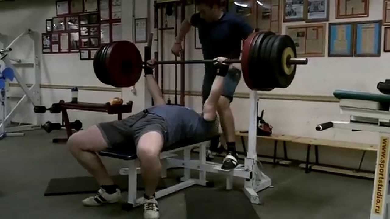 Спортстудия. Жим лежа - проходка перед международным турниром.