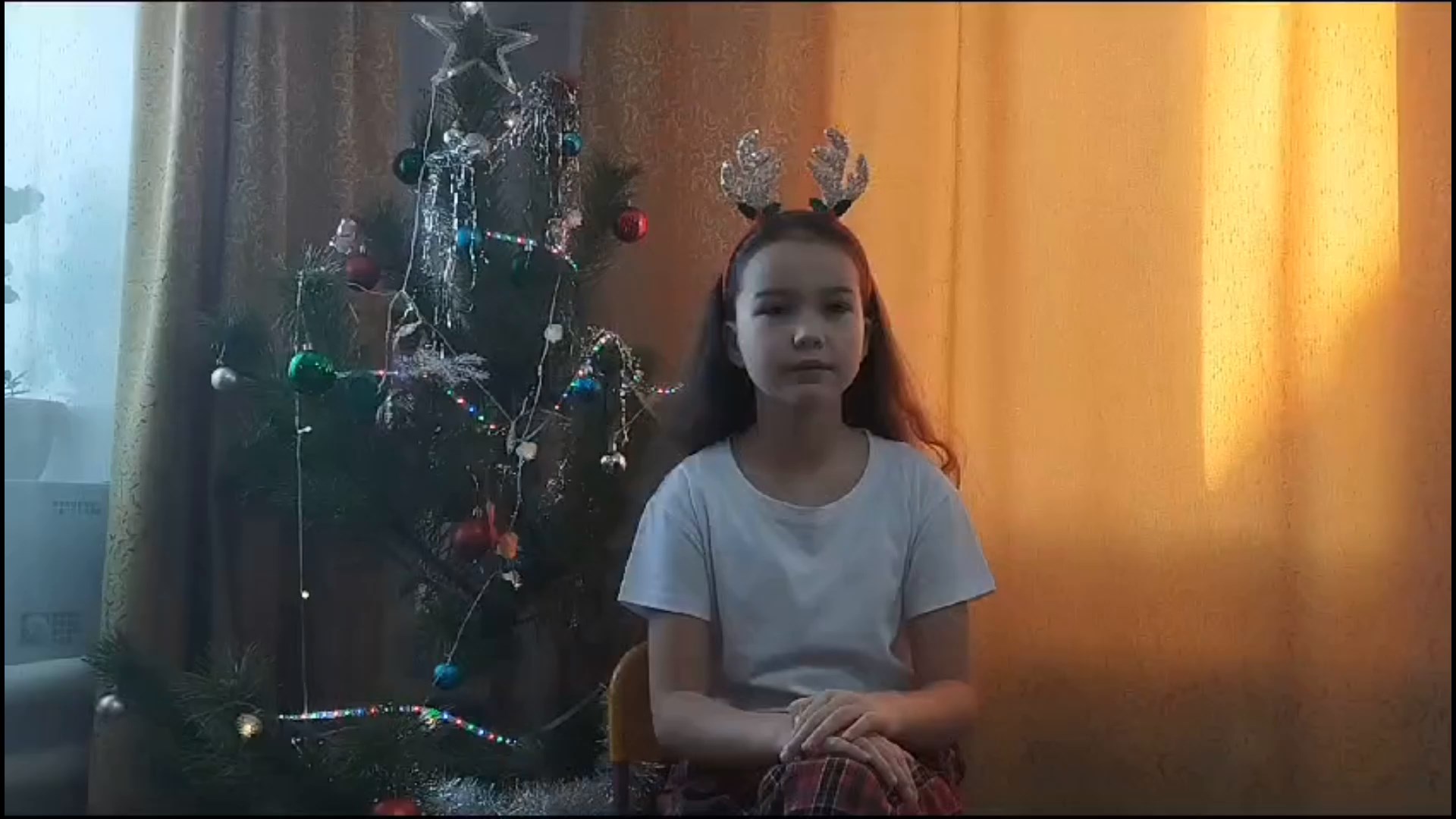 Акция «Новый Год к нам мчится».  Арина Воронцова Н. Анишина «Лучший праздник Новый год» (Оренб. обл)