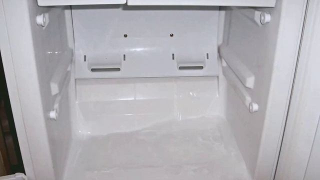 ПОЧЕМУ НАМЕРЗАЕТ ЛЁД ПОД НИЖНИМ ЯЩИКОМ В ХОЛОДИЛЬНИКЕ С СИСТЕМОЙ NO FROST| @remontholodilnikoff