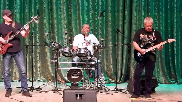 Группа "Проспект" "Show Must Go On" ( Rock prospekt ).mp4