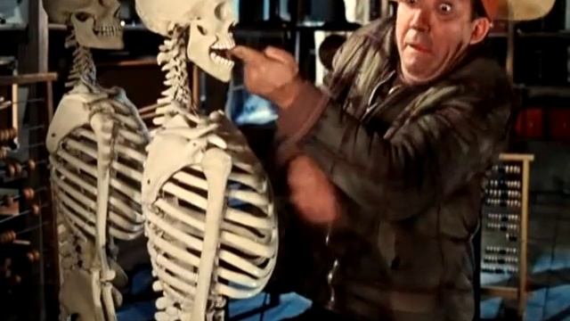 А скелет засвистел!.avi