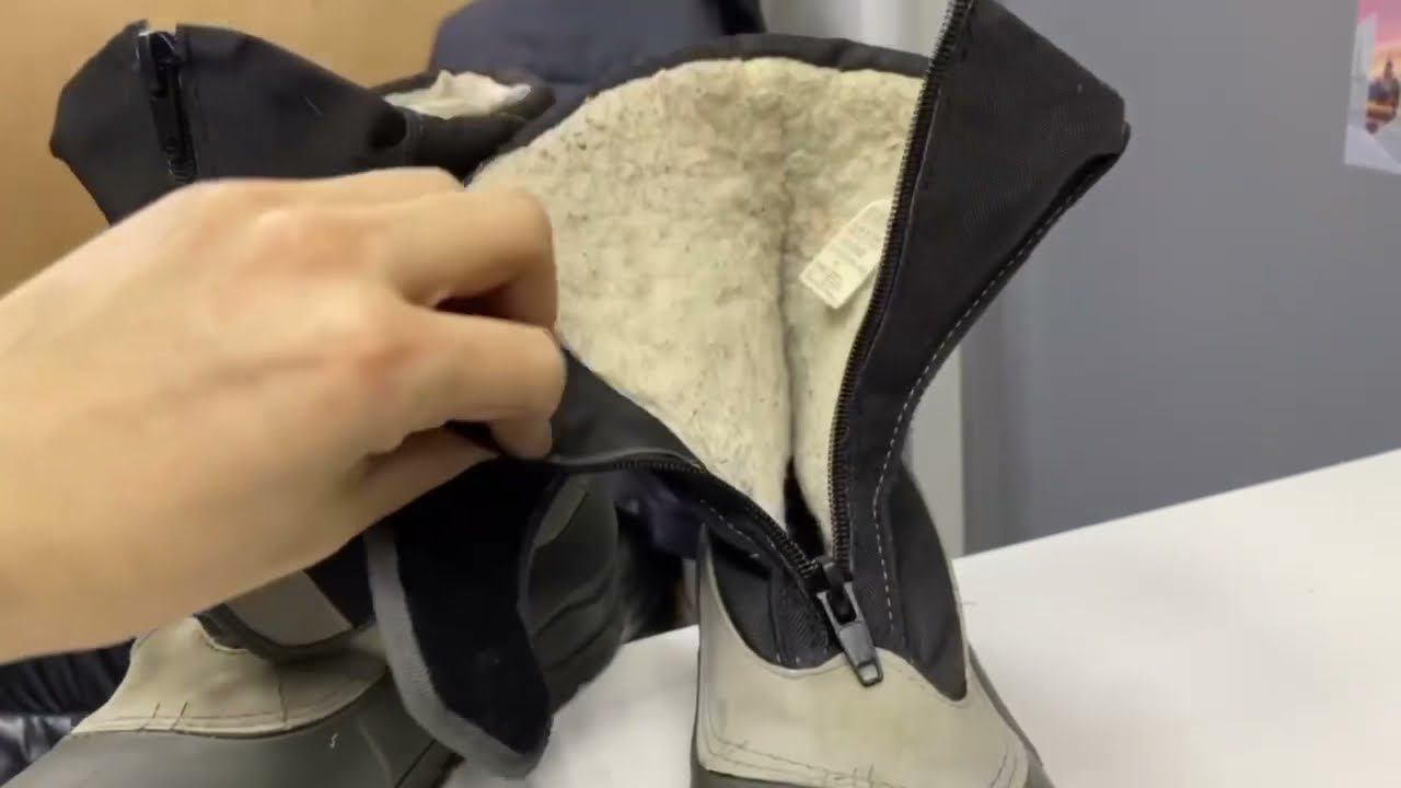 Ремонт обуви. Врезка молнии.