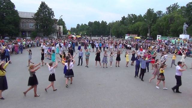 Выпускной-2016, г. Артемовский, финальный флэшмоб выпускников (ВидеоФотоАрт)