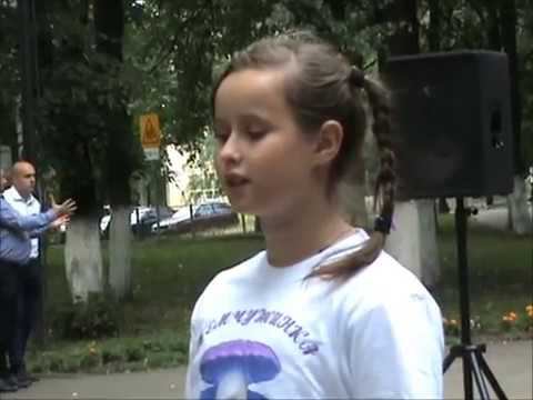 Настя Моргунова читает "Мишку из Майданека"