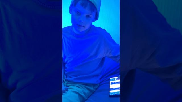 я за кадром записываю новый звук ?