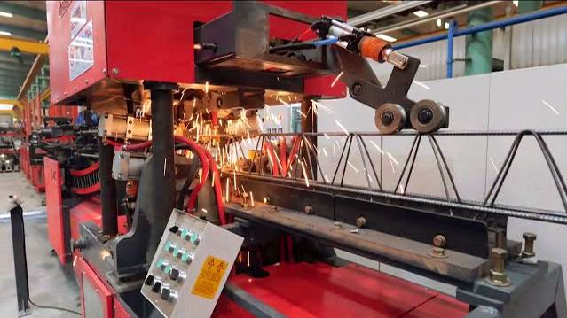 Линия для производства настилов перекрытия из каркасов  тригон с ЧПУ GHJ300TD1-7 -- TJK MACHINERY