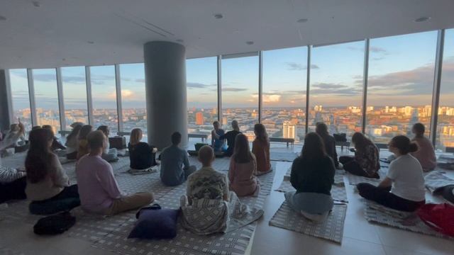Медитация на высоте в ЕКАТЕРИНБУРГЕ в одном из самых Высоких зданий - ВЫСОЦКИЙ -   9 -09 - 22