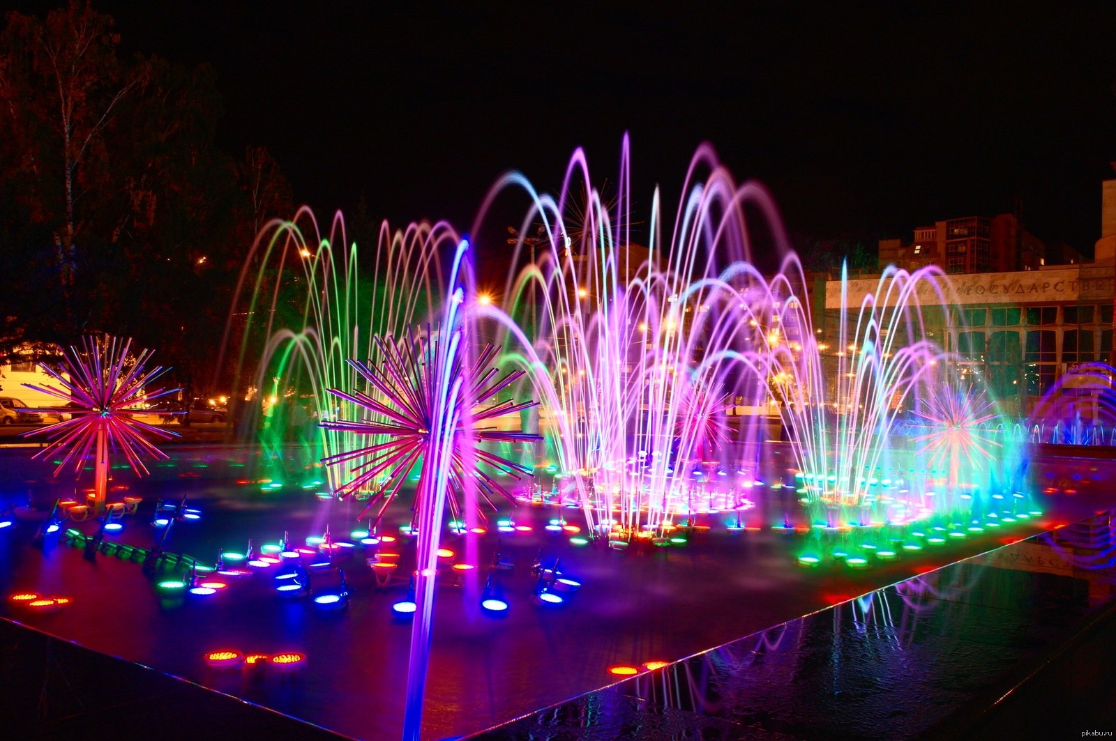 МУЗЫКА ВОДЫ И СВЕТА (КАТЮША)