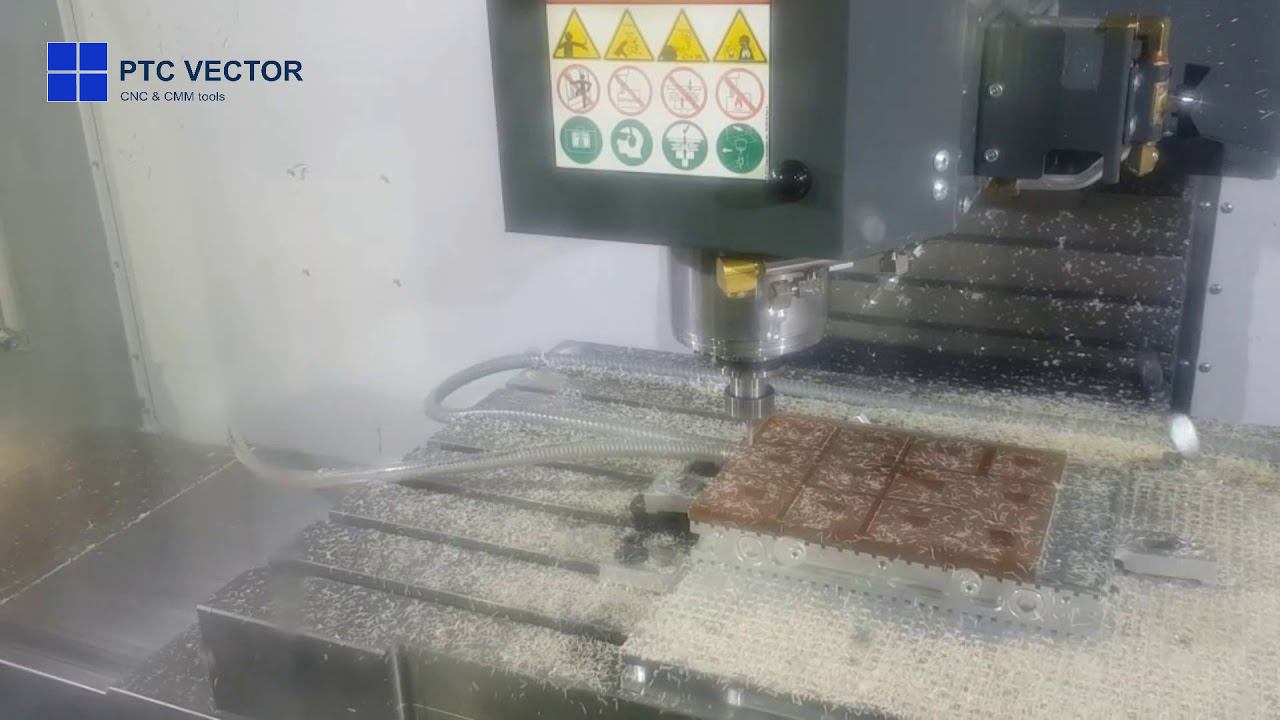 Групповая обработка текстолитовых мелких деталей