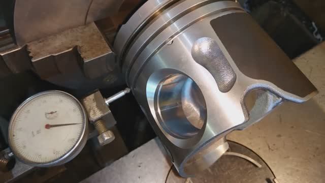 Поршень. Камаз.