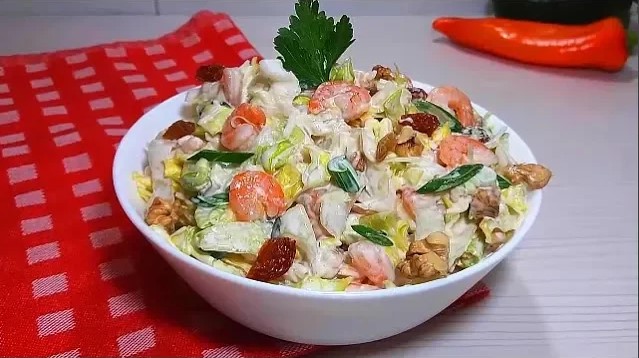 Самый вкусный салат из доступных продуктов. Рецепт салата из моркови и овощей