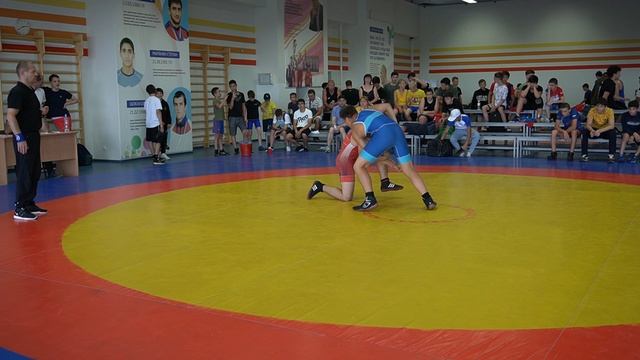 Вес 75 кг. 1/2 финала Аракелян(Анапа)-Унанов(Анапа)