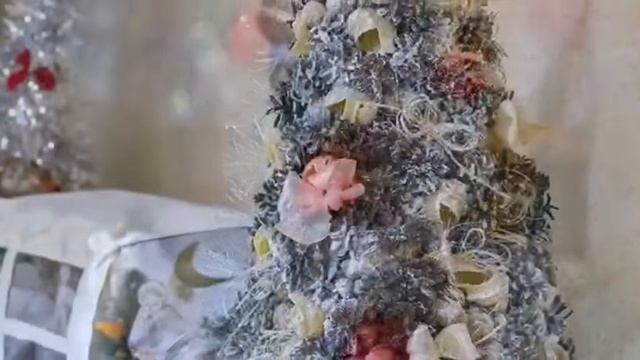 Конкурс творческих работ «За окошком Рождество»