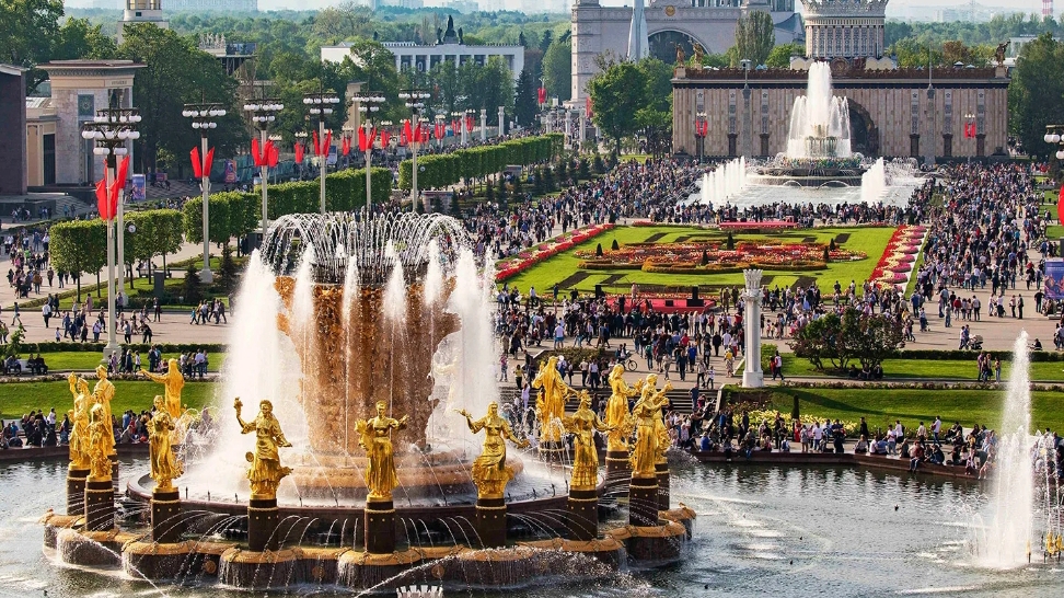 мы съездили на ВДНХ часть 2