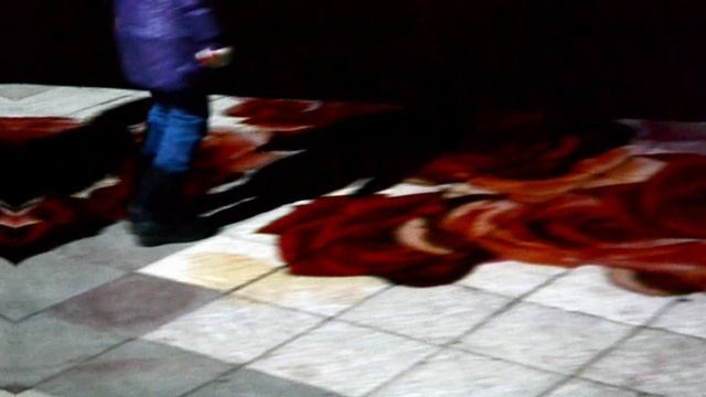 Цветы на асфальте.