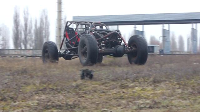 Следующая версия краулера-багги Станислава Петракеева. Март 2016г. Воронеж.