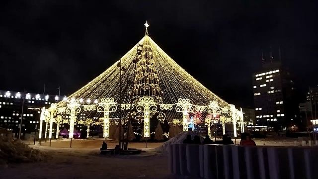 Строим ледяную горку в Перми