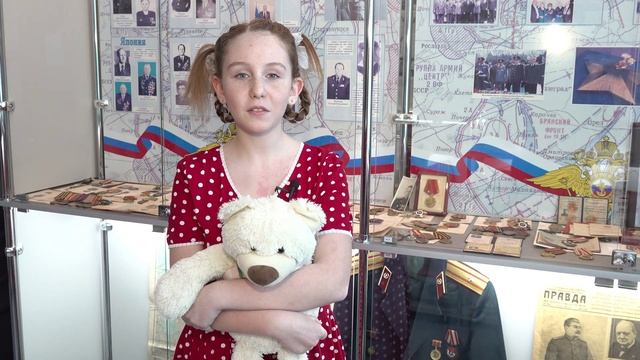 «Я говорю с тобой под свист снарядов...»