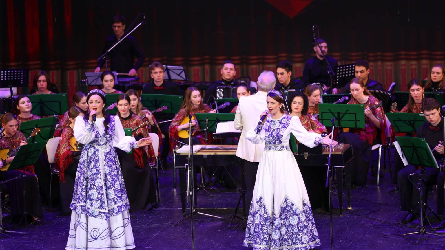 Вокальный дуэт "Отрада" и русский народный оркестр "Москва" им. А.Г. Шнитке