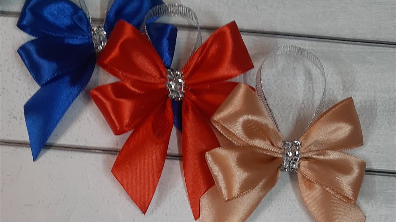 МК. Бантики на ёлку из атласной ленты.