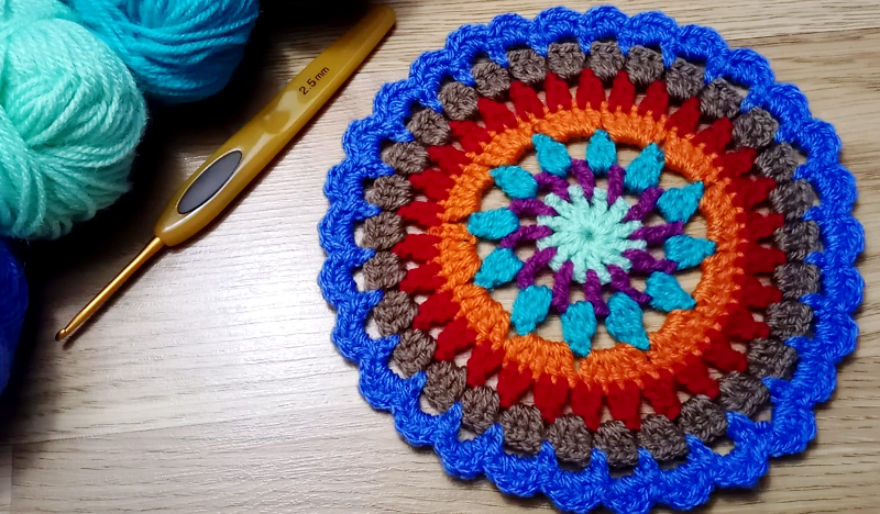 Круглая МАНДАЛА крючком. Вяжем яркую Салфетку из 8 рядов
