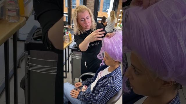 Приклеили парик! #shorts