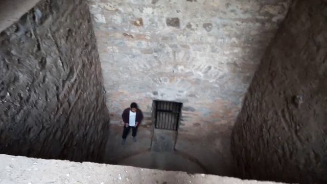 дели пахаргандж конотплейс древний колодец