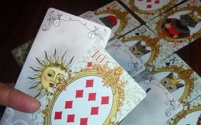 Два короля и финансы: гадание на 2 мая