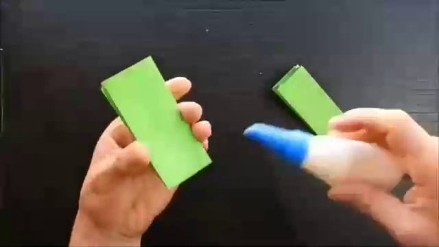 Красивая_открыточка_3_D_с_ёлочкой_🎄.mp4