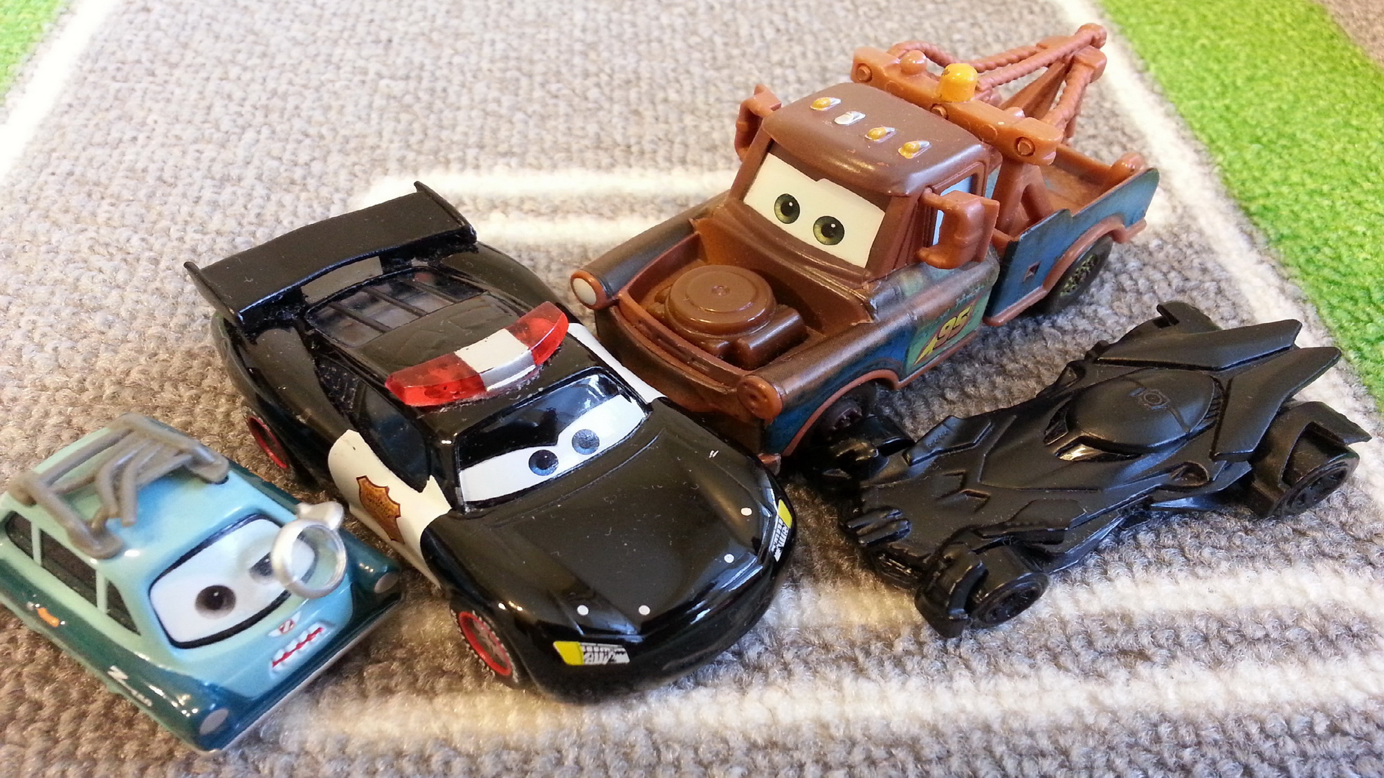 Тачки Маквин Мэтр и Бэтмен Мультики про Машинки