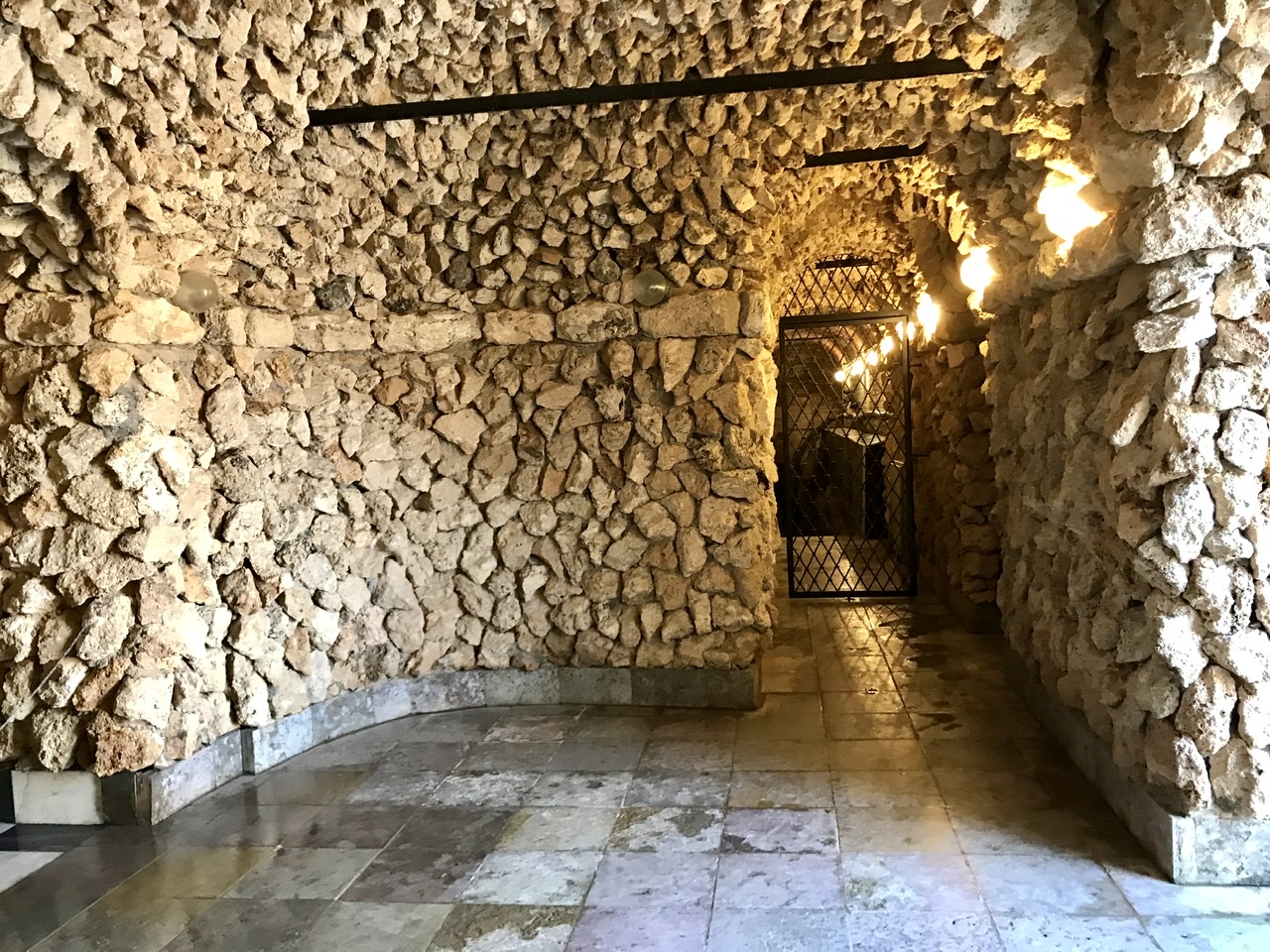 В ГМЗ «Петергоф» состоялось  открытие долгожданного летнего сезона 2022: в гроте