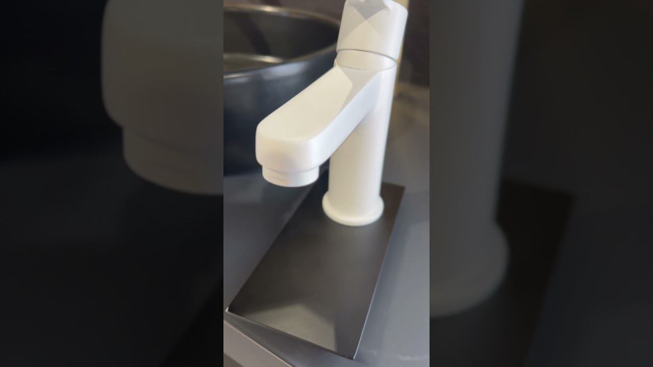 Образец цвета розовое золото глянец  M004