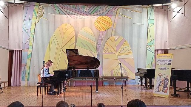 Ивановы Арсений и Михаил. "Охота".