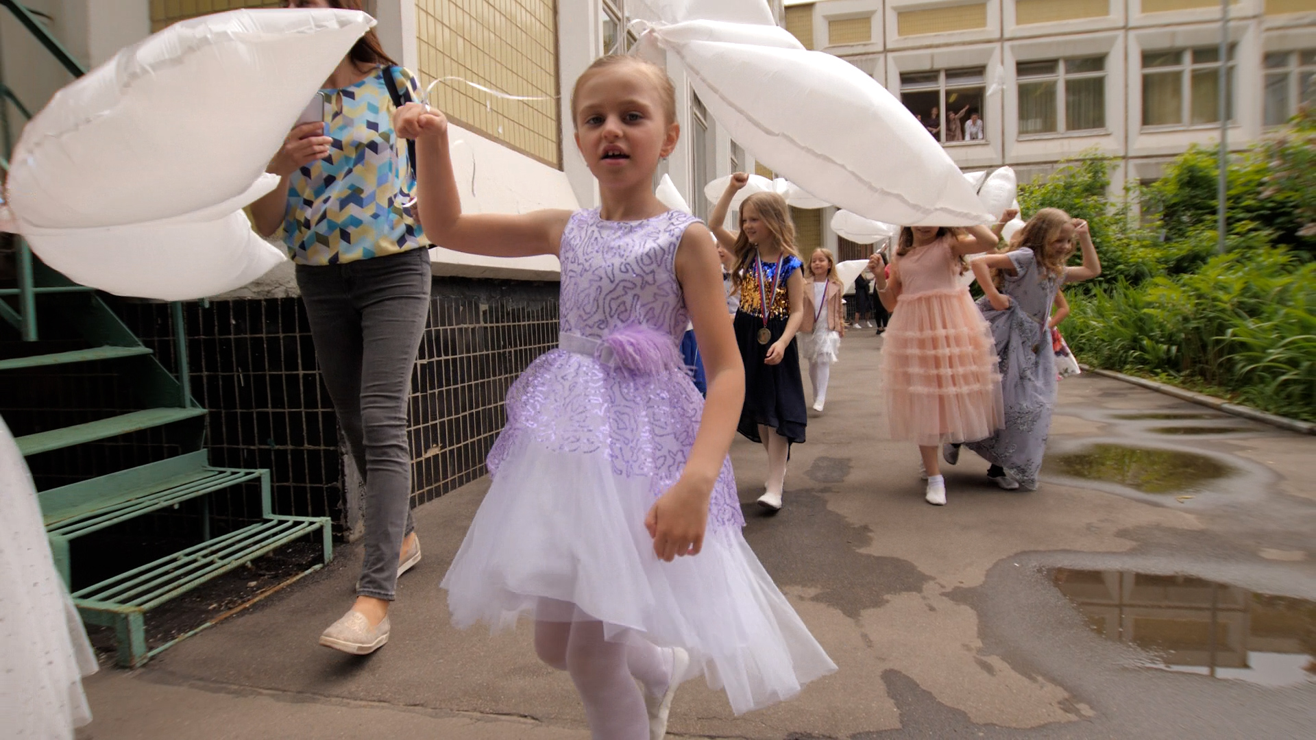 Видеосъемка выпускного в детском саду  "Непоседы" с интервью детей | Svideodom